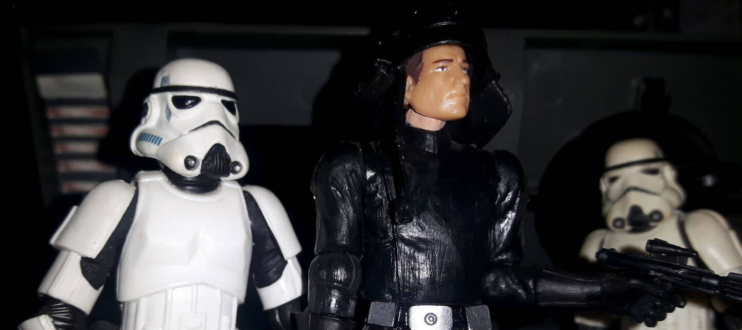 Death Squad Commander Figure (A New Hope)- 30th Anniversary Collection ...